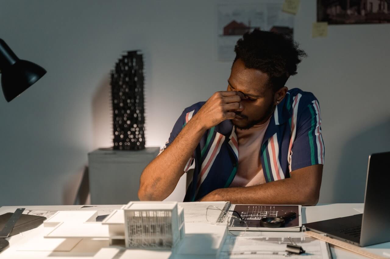 How to Overcome Creative Burnout: A Comprehensive Guide